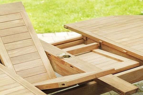 Oval Extendable Wooden Garden Dining Table